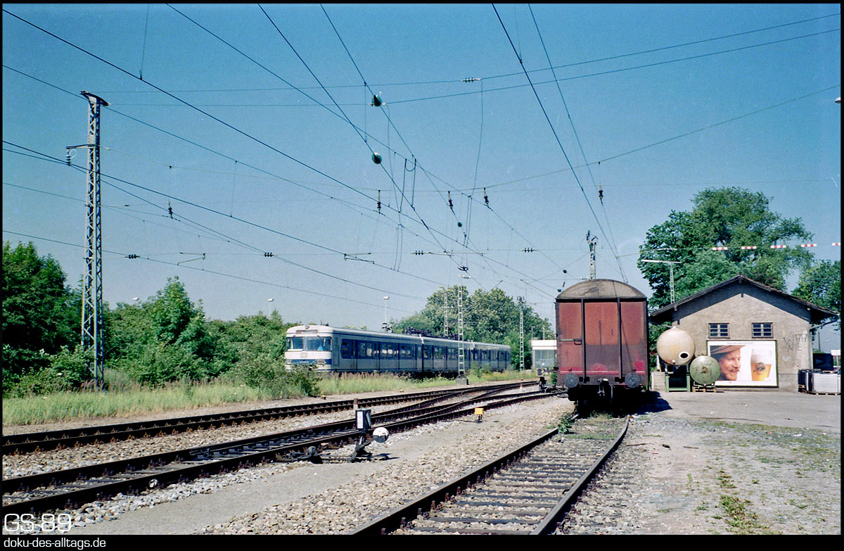 Strecken und Bahnhöfe