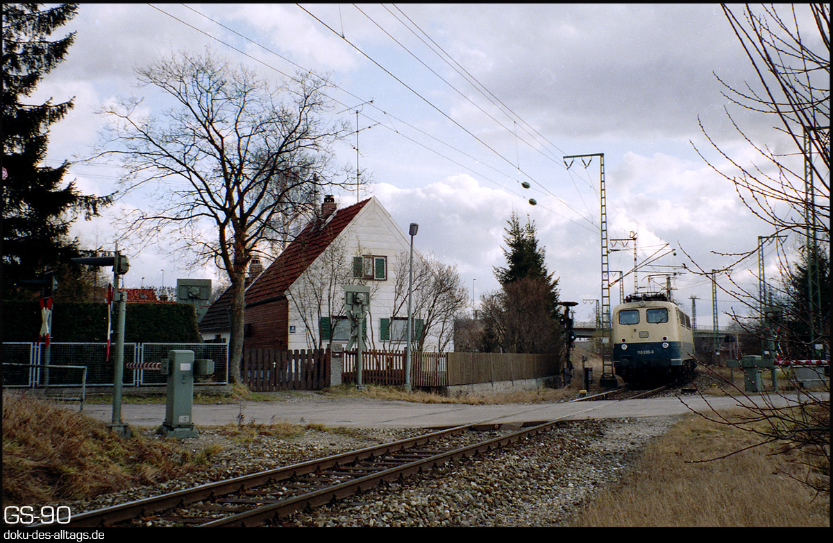 Strecken und Bahnhöfe