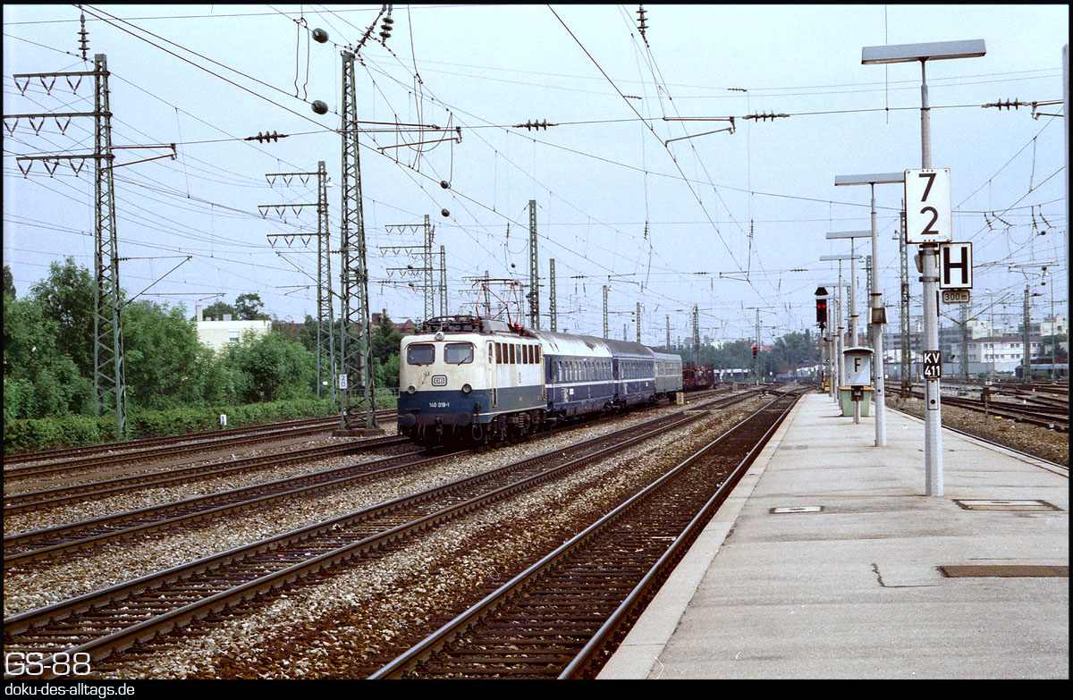 Strecken und Bahnhöfe