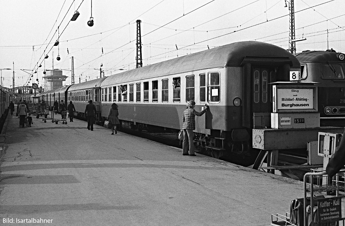 Strecken und Bahnhöfe
