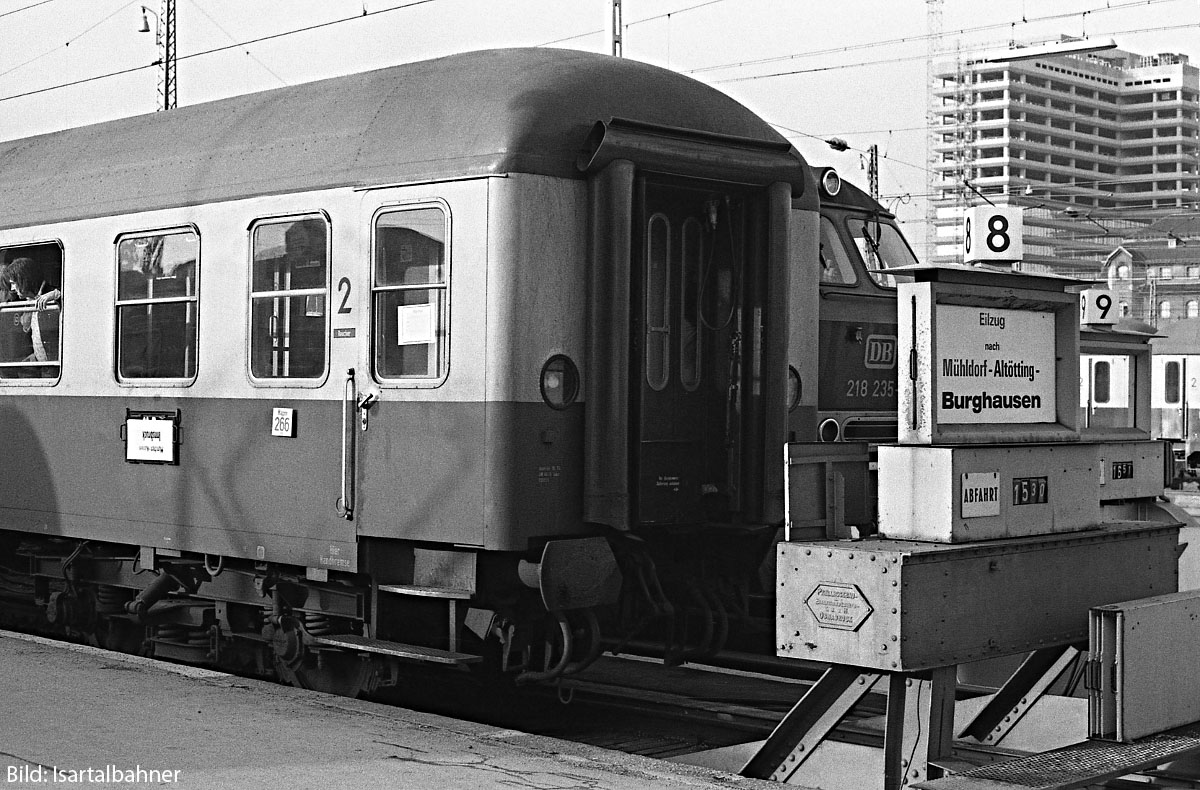 Strecken und Bahnhöfe