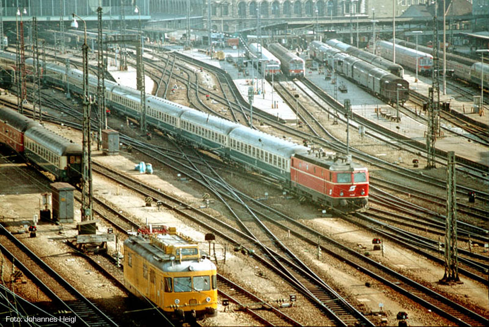 Strecken und Bahnhöfe